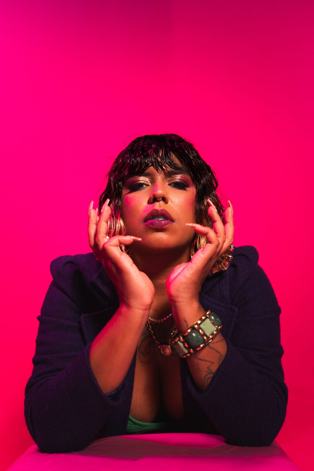 Rapper mineira Ohana lança Telas & Tracks seu primeiro EP – show de ...