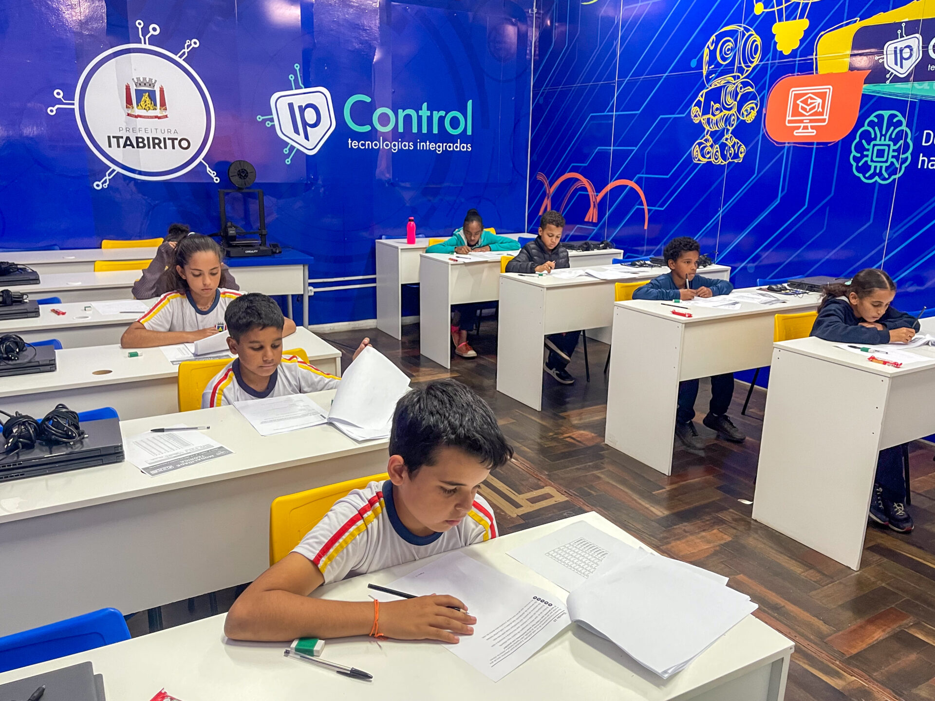 Estudantes da Escola Laura Queiroz participam da Olimpíada Brasileira ...